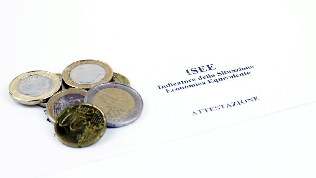 Esiste un modo legale per abbassare l'ISEE ma quasi nessuno lo conosce: qual è